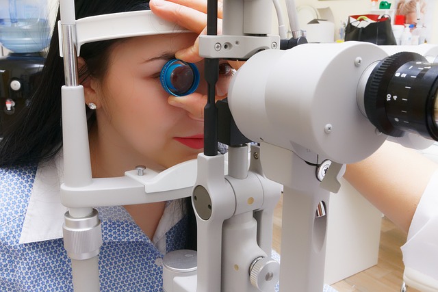 Jenis Pengeluaran & Biaya untuk Operasi LASIK Mata