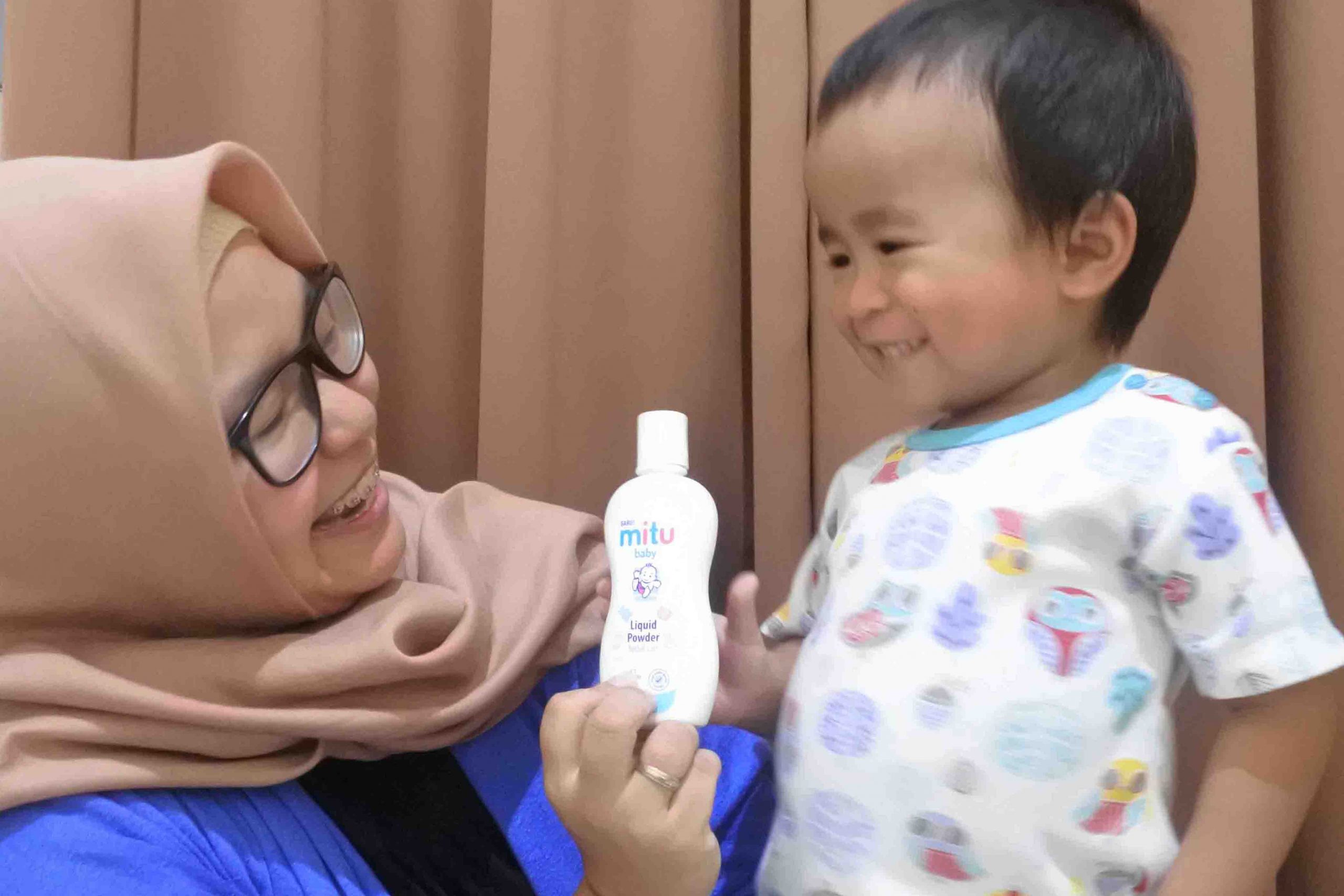 Review Bedak Cair : Mitu Baby Liquid Powder