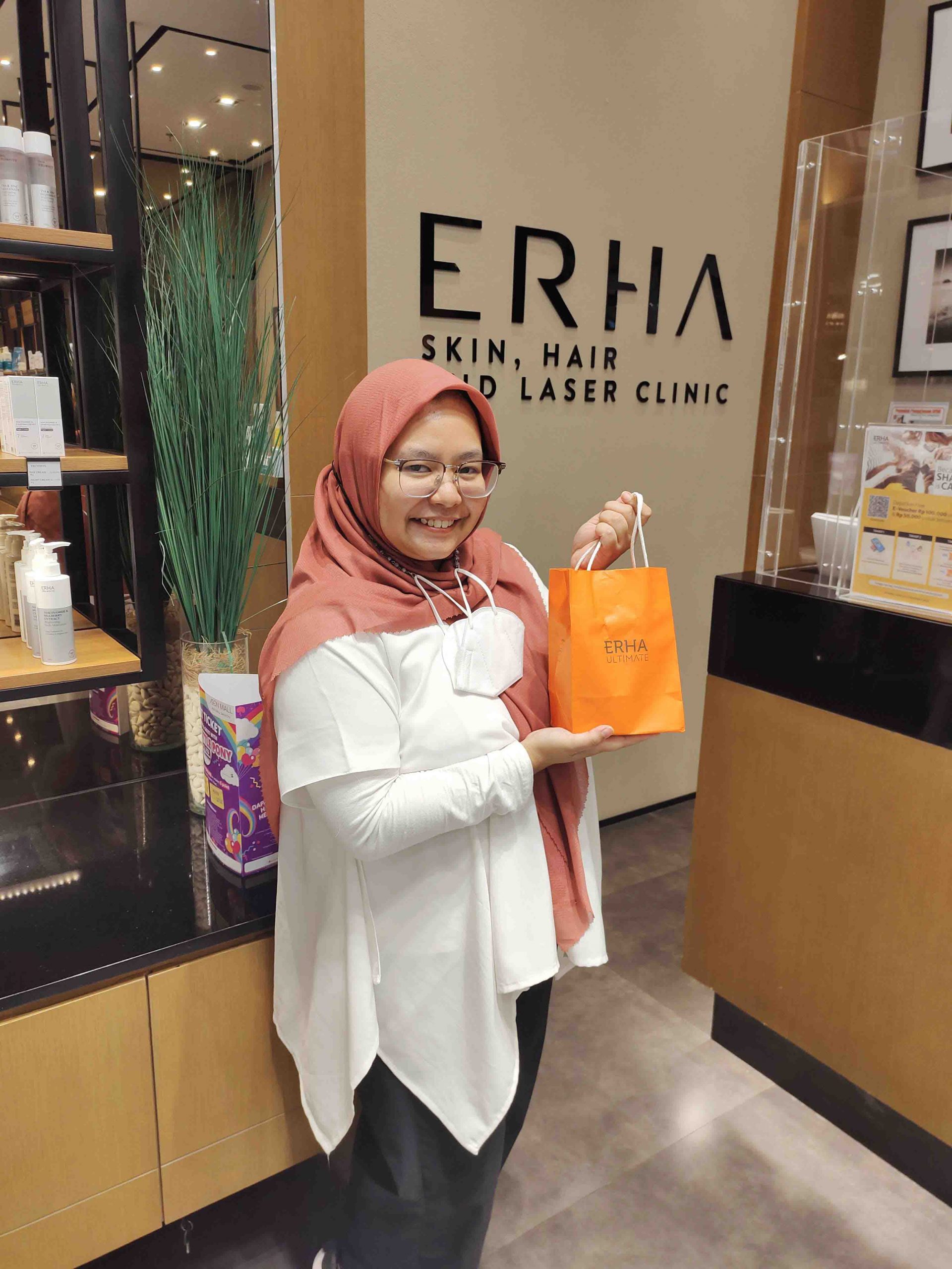 Review dan Hasil ERHA Itch-Free Scalp Treatment di ERHA Apothecary AEON ...